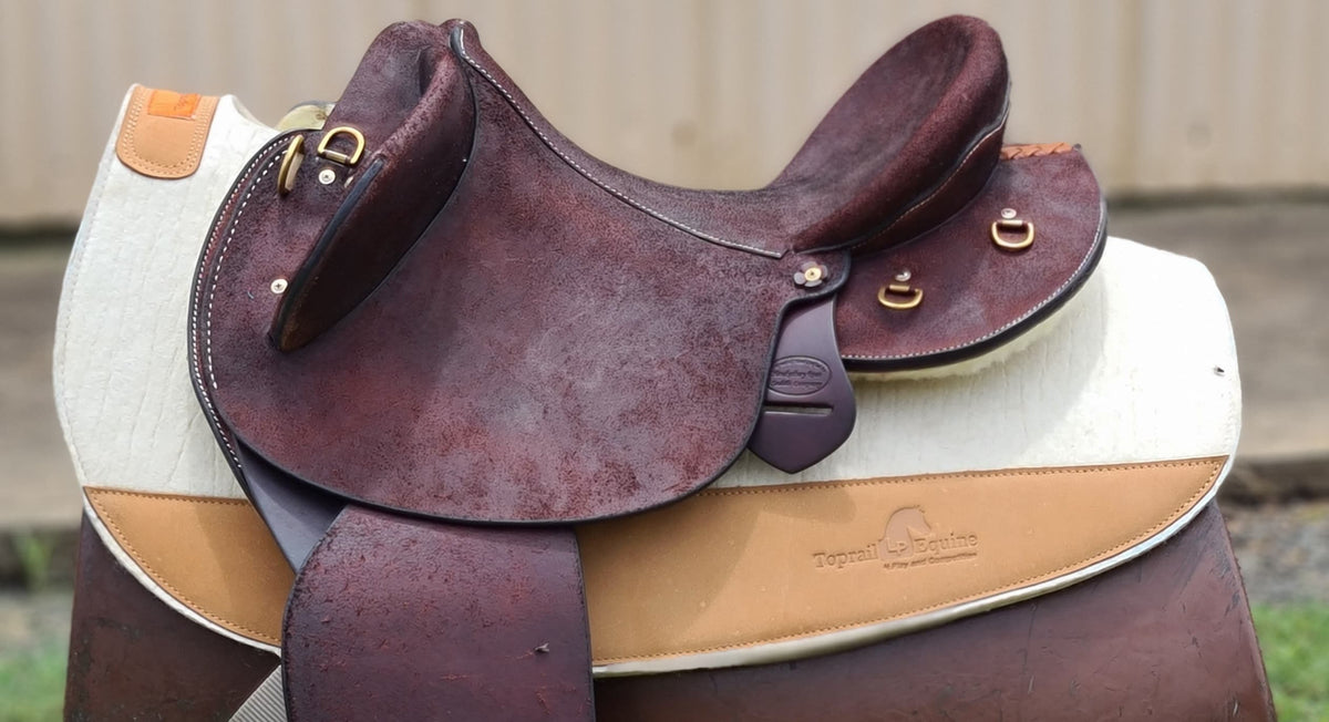 "ELITE PERFORMANCE" Oval Wool Pad - Toprail Equine