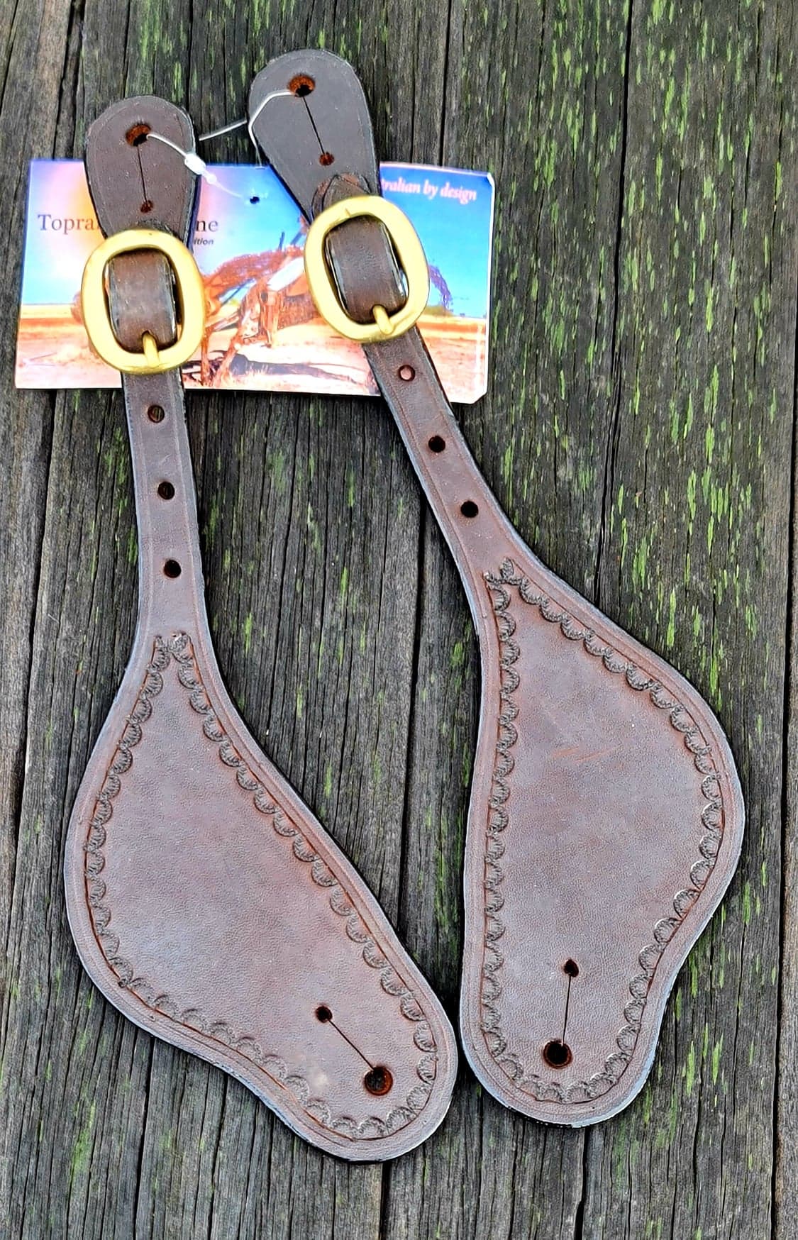Shaped SPS with Engraved Border — Toprail Equine